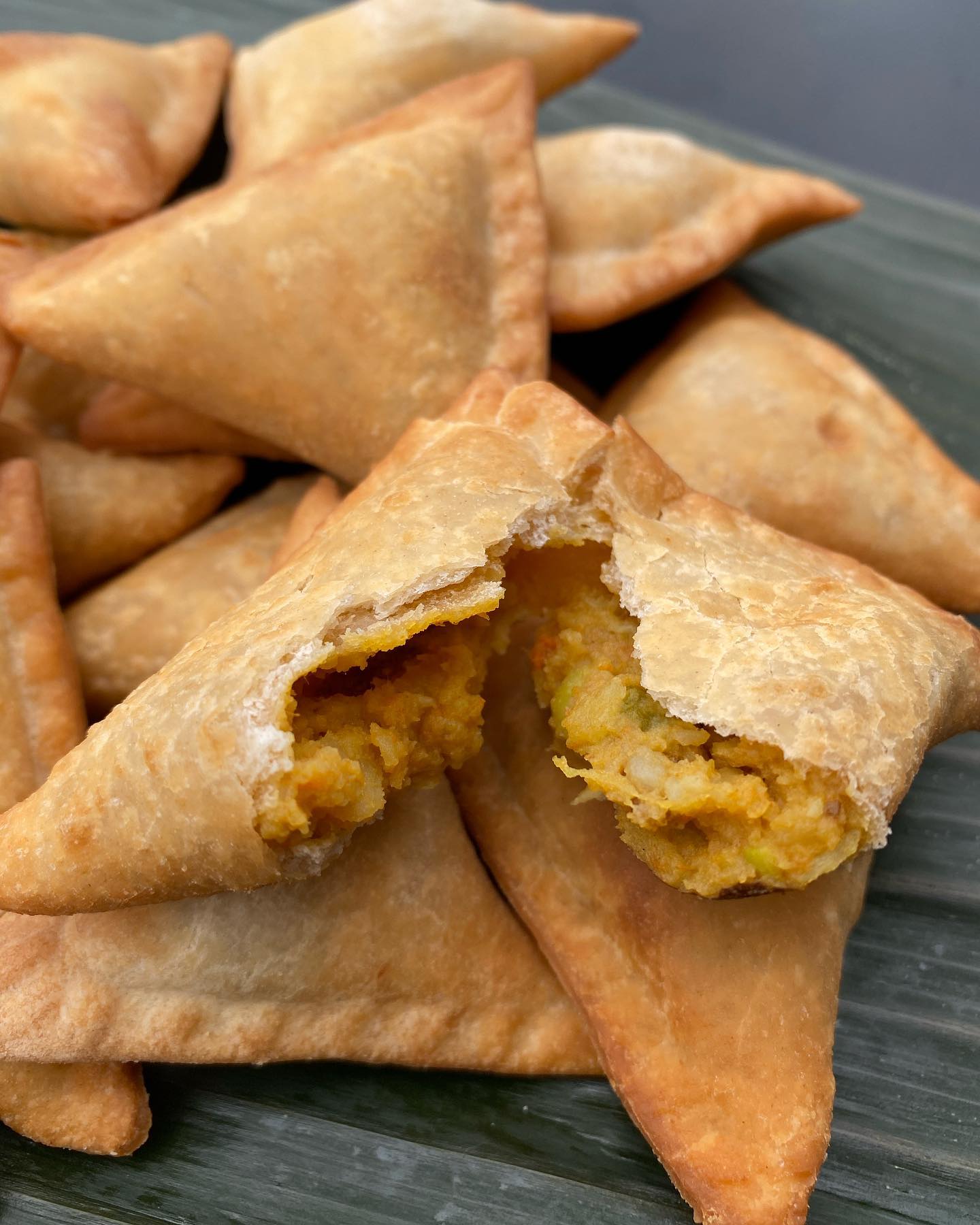 Best Samosas in Toronto: Crispy, Flavorful & Unique Samosa Spots ...