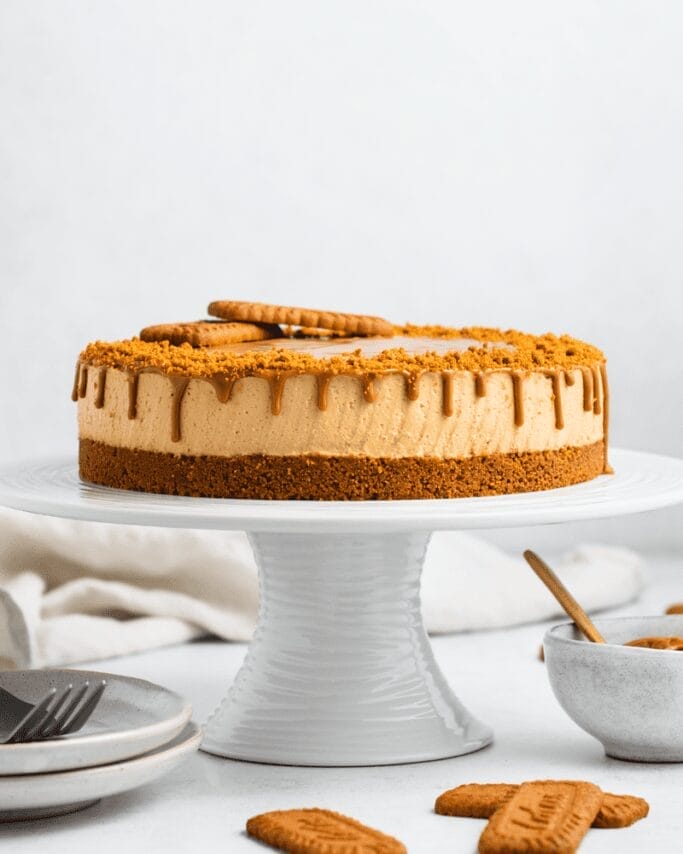 Viral TikTok Recipe: Lotus Biscoff Cheesecake • HUNGRY 416